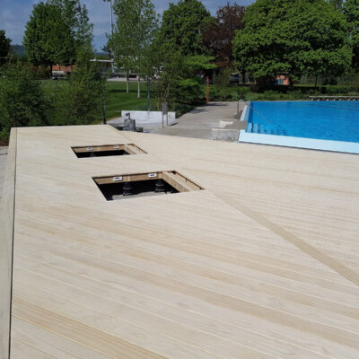 Outdoor swimming pool in Switzerland - Accoya decking