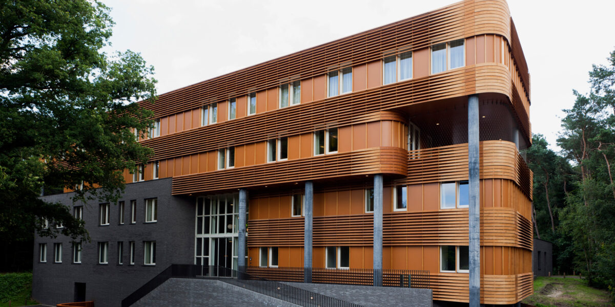 Stunning curved Accoya wood cladding and shading in the Netherlands