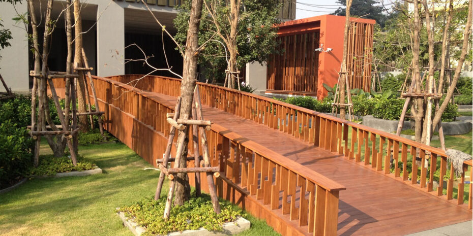 Wooden bridge, Floating bridge, Timber Boardwalk Construction | Accoya