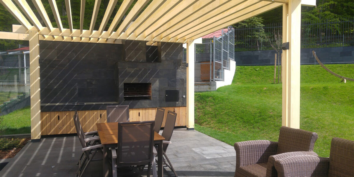 Unique BBQ terrace Romania - Accoya Acetylated Wood | High performance ...