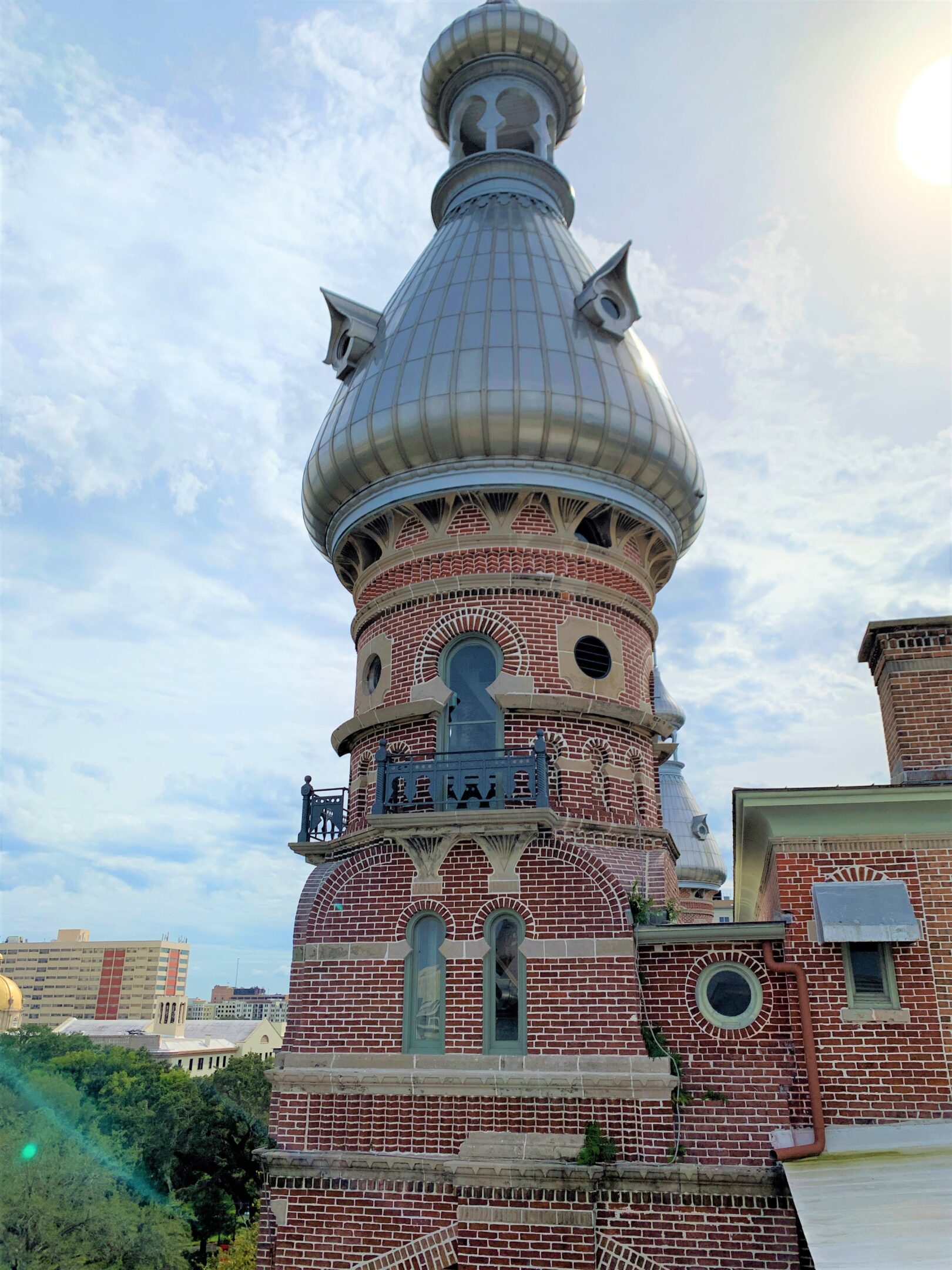 UT Plant Hall Minarets with Accoya Windows - Accoya Acetylated Wood ...