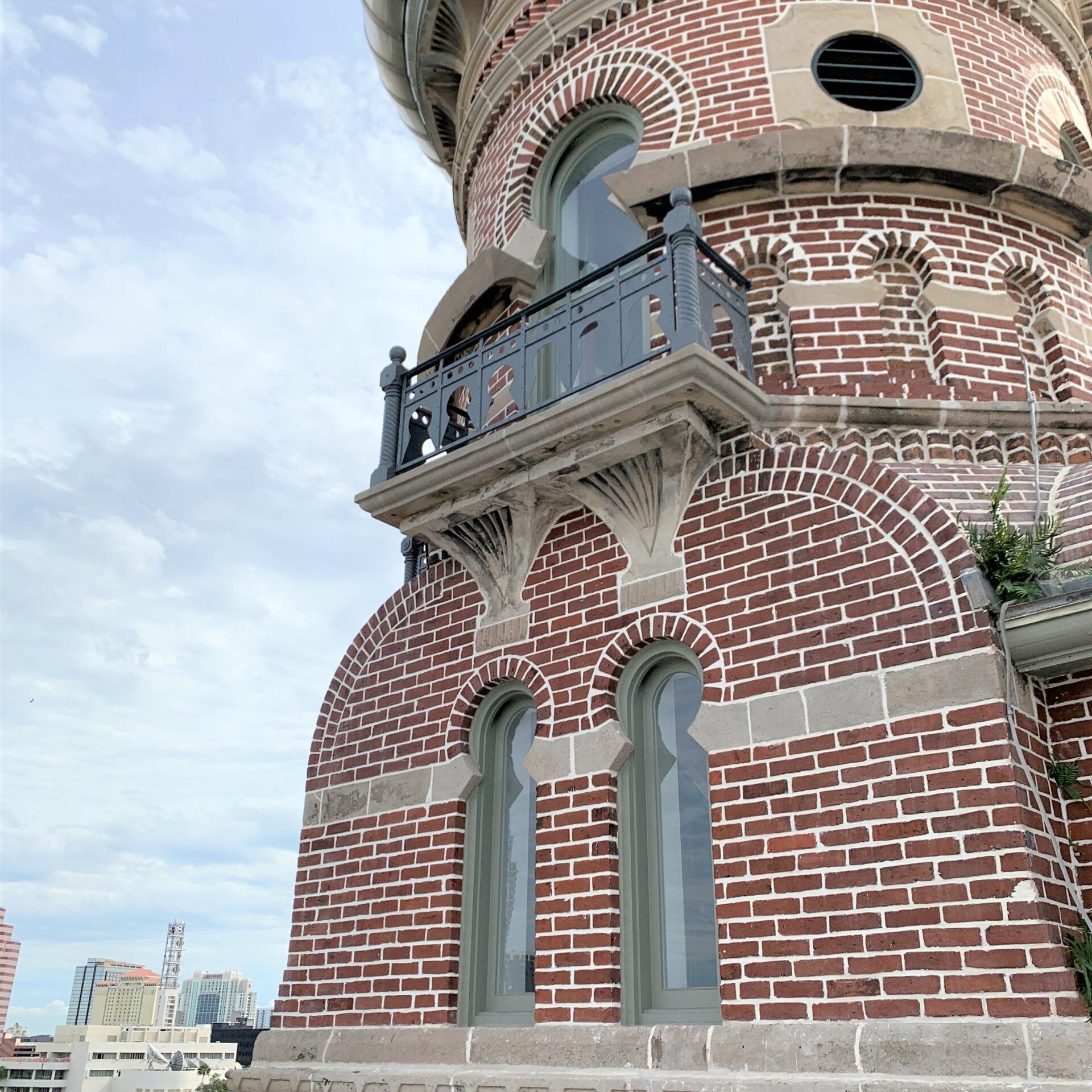 UT Plant Hall Minarets with Accoya Windows - Accoya Acetylated Wood ...
