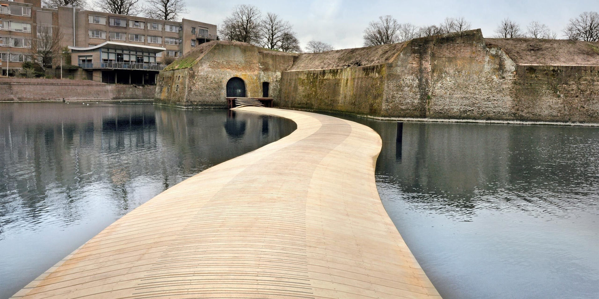 Wooden bridge, Floating bridge, Timber Boardwalk Construction | Accoya