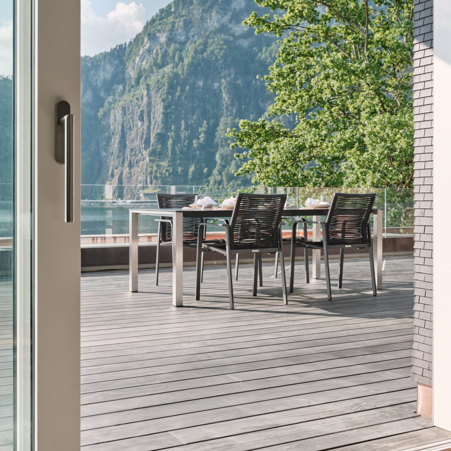 Accoya: The Perfect Wooden Terrace for Breathtaking Views
